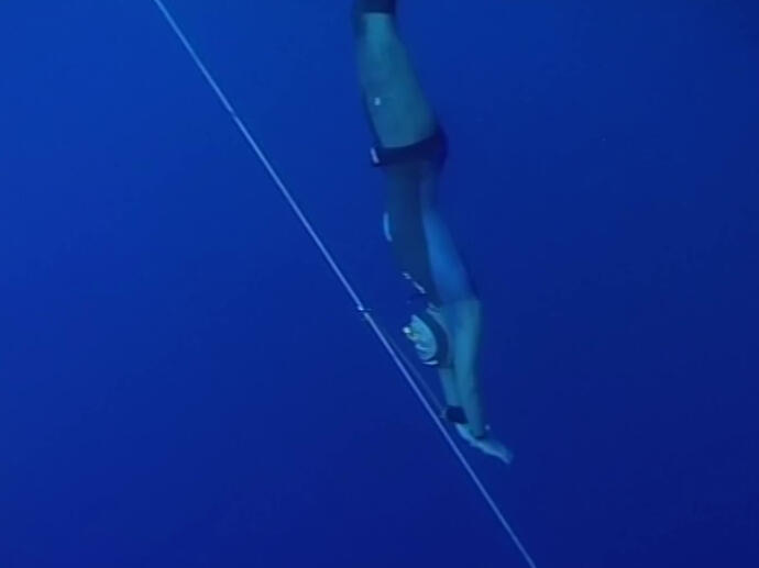 Portrait de Guillaume Nery, apnéiste | INA