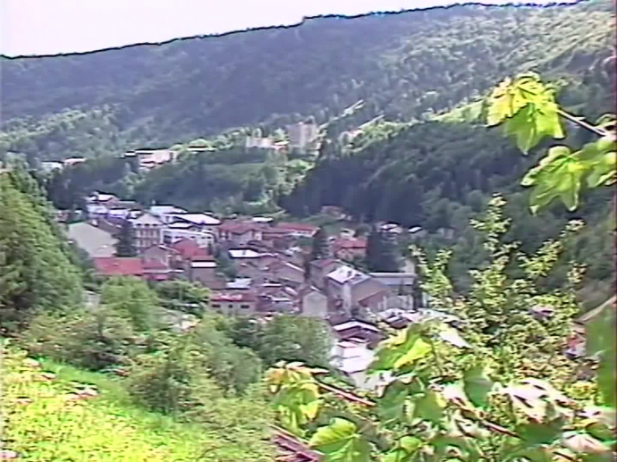 La mairie de Morez crée un musée de la lunetterie | INA