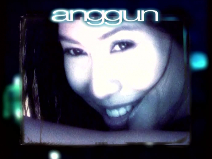 Anggun : Single un geste d'amour avec RTL2 version 15 secondes | INA
