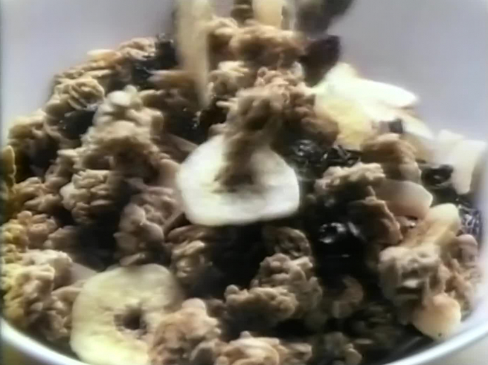 KELLOGG'S EXTRA : CEREALES CHOCOLAT FRUIT PETIT DEJEUNER | INA