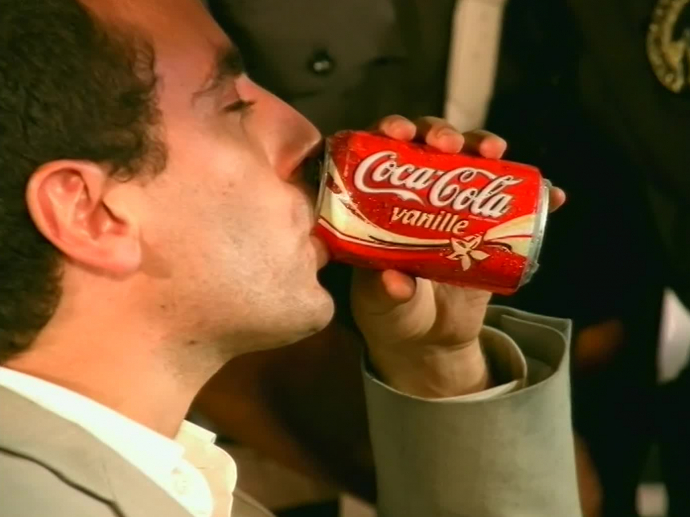 Coca cola vanille : Au volant | INA