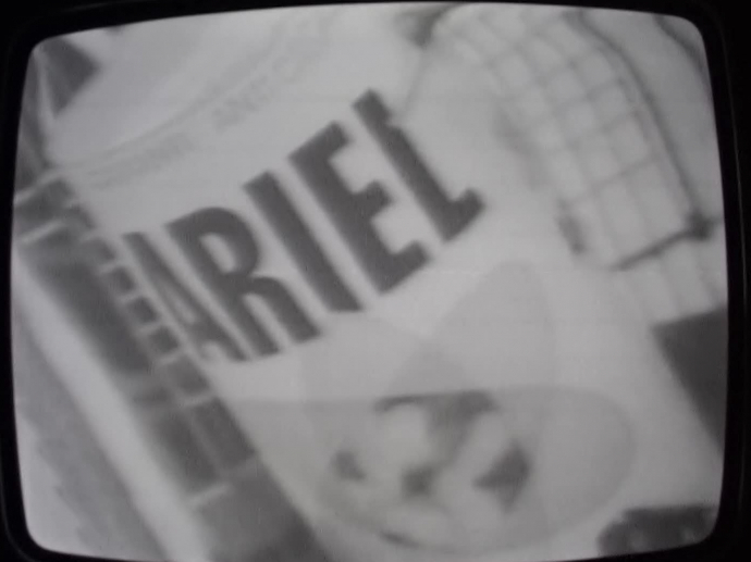 ARIEL : lessive | INA