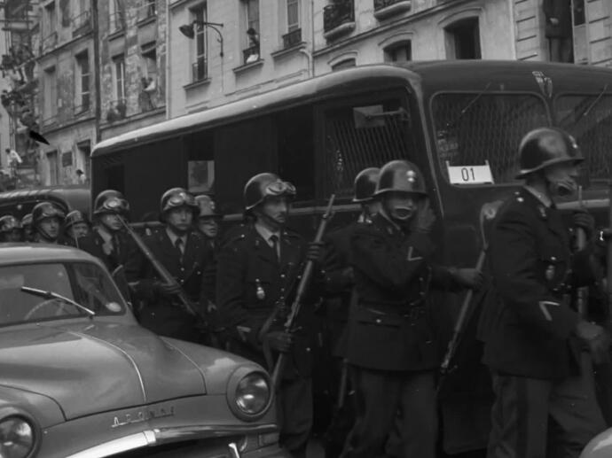 One Shot 1968 : 6 mai 1968 : CRS à Paris | INA