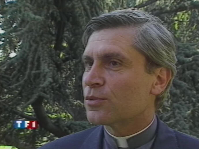 Réaction du Père Jean-Michel Di Falco | INA