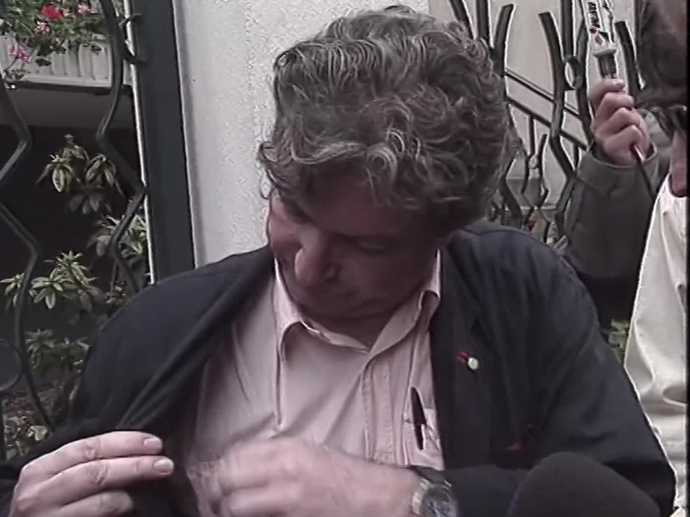 Enquête sur l'assassinat de Chapour Bakhtiar | INA