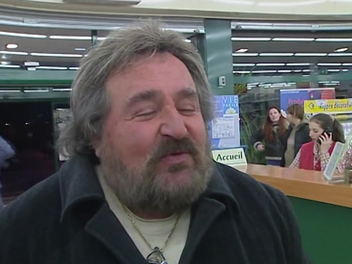 Extrait Le mag avec Richard Anthony | INA