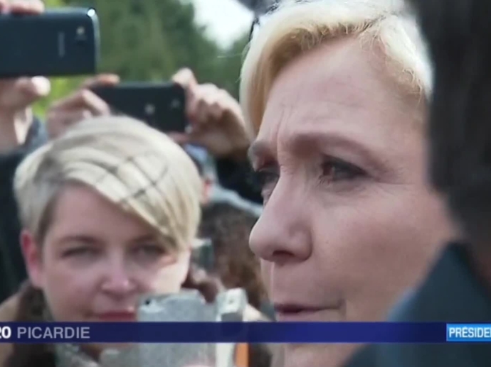 Présidentielle, Marine Le Pen et Emmanuel Macron chez Whirlpool | INA