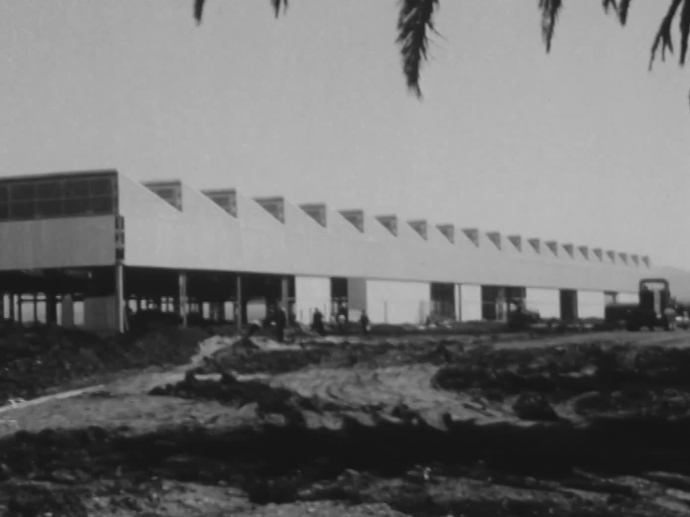 La visite des usines Berliet d'Alger | INA