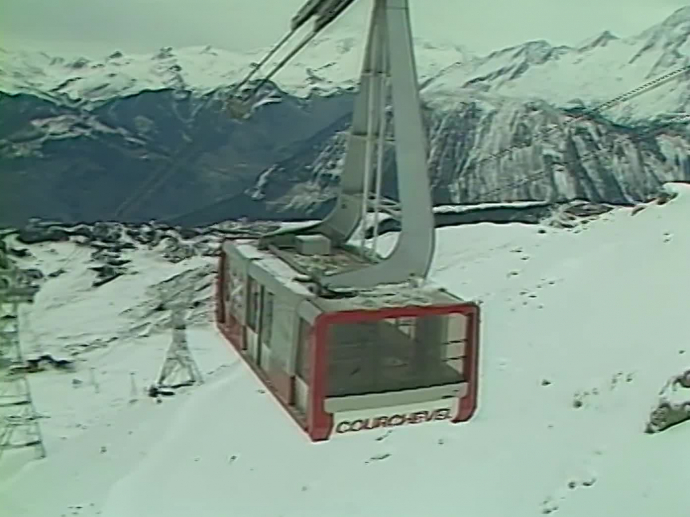 Le téléphérique à Courchevel | INA