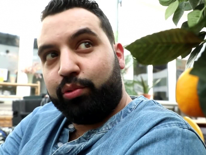 Radio : Les raps fous de DJ Chelou | INA