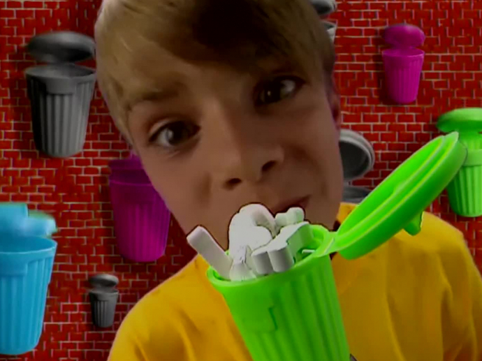 Garbage bin Candy | INA