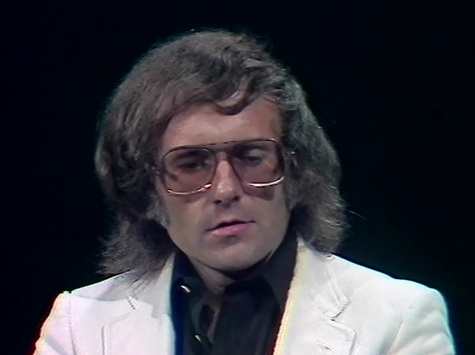 Football ; Interview de Gilbert GRESS, ancien entraîneur du Racing Club ...