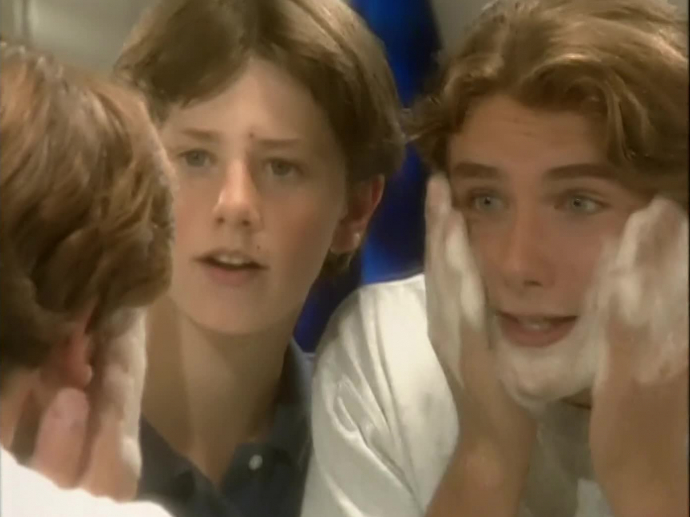 Biactol : Les garçons | INA