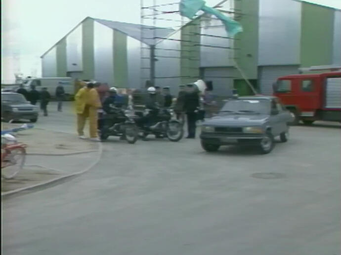 Affrontements au nouveau parc de loisirs de "Mirapolis" | INA