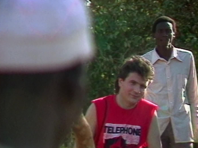 Paris-Dakar : installation 1ère pompe | INA