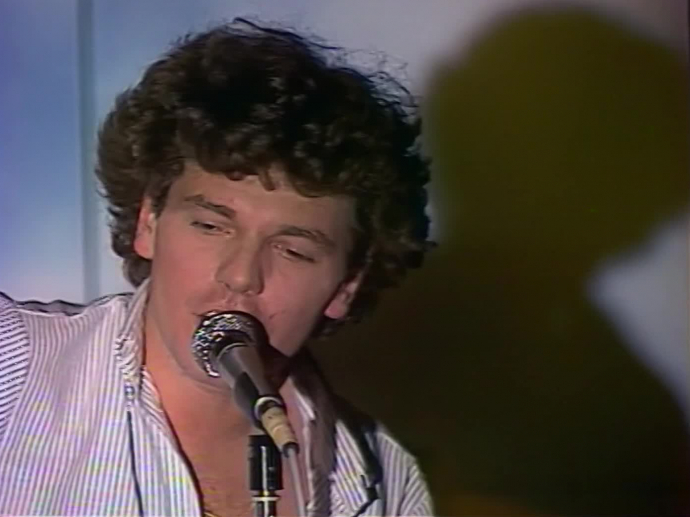 1977, Philippe Chatel chante "J'taime bien Lili" | INA