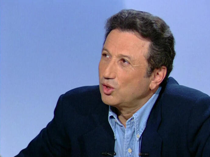 Michel Drucker successeur de Jacques Martin le dimanche après-midi | INA