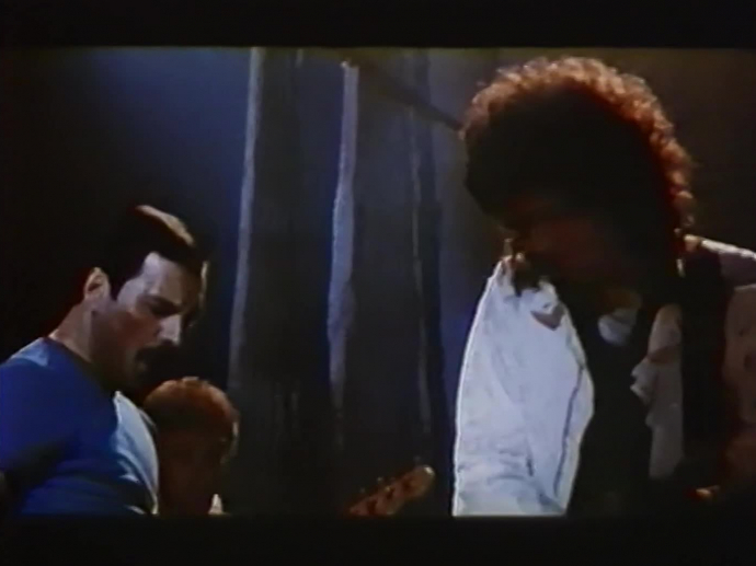 EUROPE 1 / HIT FM / QUEEN : RADIO/CONCERT QUEEN | INA