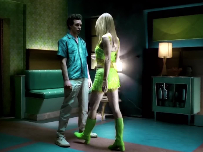 Soléro shots : Fille frigidaire version 42 secondes | INA