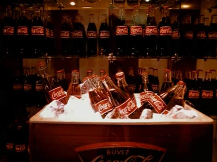 Coca Cola : Wind | INA