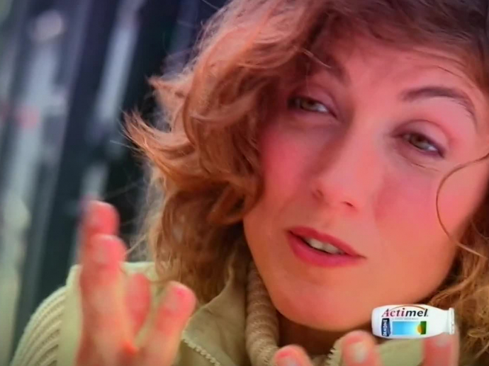Actimel de Danone : Anne chauffeuse de bus version 28 secondes | INA