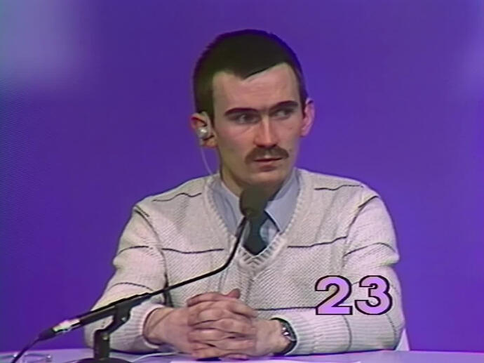 Benoit Peeters joue dans l'Académie des 9 | INA