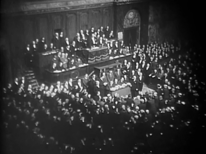 René Coty élu Président | INA