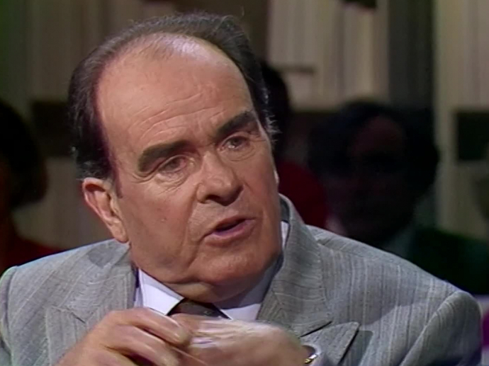 Georges Marchais à propos de son livre "Démocratie" | INA