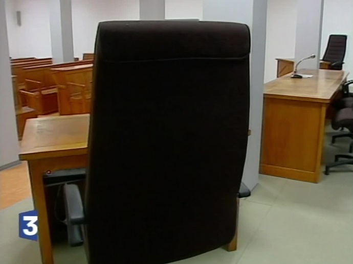 Annonce de la création d'un tribunal pour enfants à Castres | INA