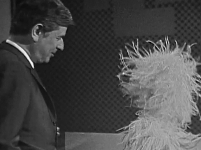 Ploom et le chansonnier Robert Rocca | INA