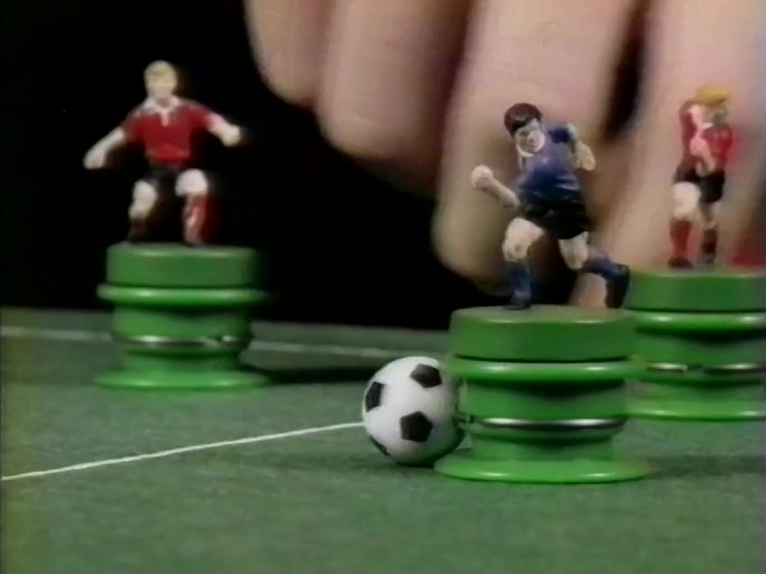 KENNER PARKER PRO ACTION FOOTBALL : JEU | INA