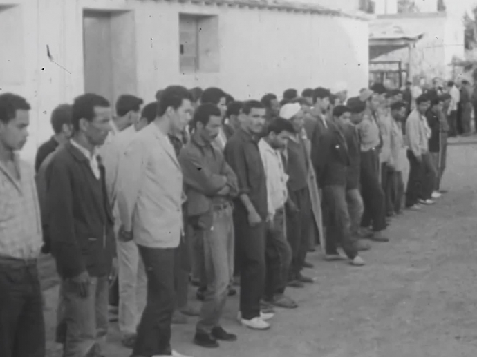 Avec l'ALN à Oran | INA