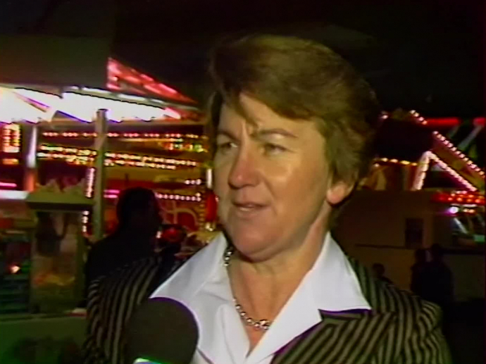 La messe de minuit chez les forains | INA