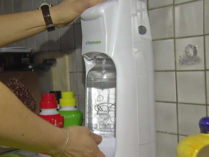 Gastronomie : les appareils permettant de tout cuisiner | INA