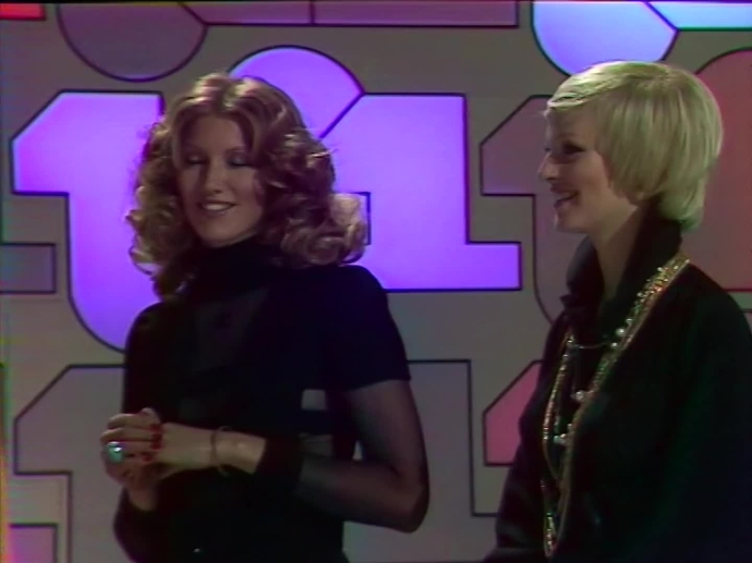 Georges De Caunes présente Evelyne Dheliat, Evelyne Leclercq, Denise ...