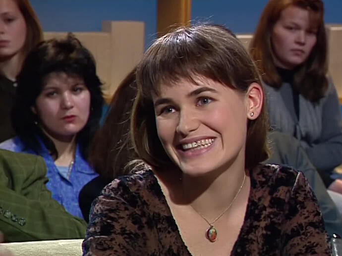 Judith Godrèche à propos de son roman "Point de côté" | INA