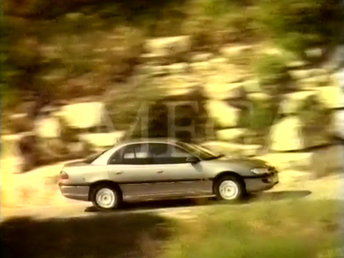 OPEL OMEGA : AUTOMOBILE 5 PORTES GAMME | INA