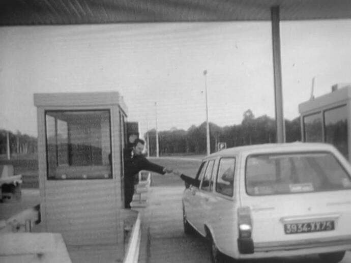 L'autoroute Paris-Chartres | INA