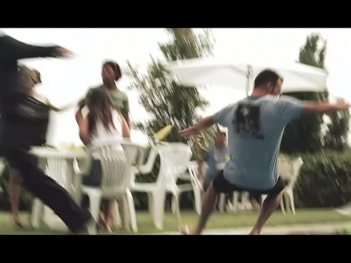 Club internet : Le facteur dégroupage total version 28 secondes | INA