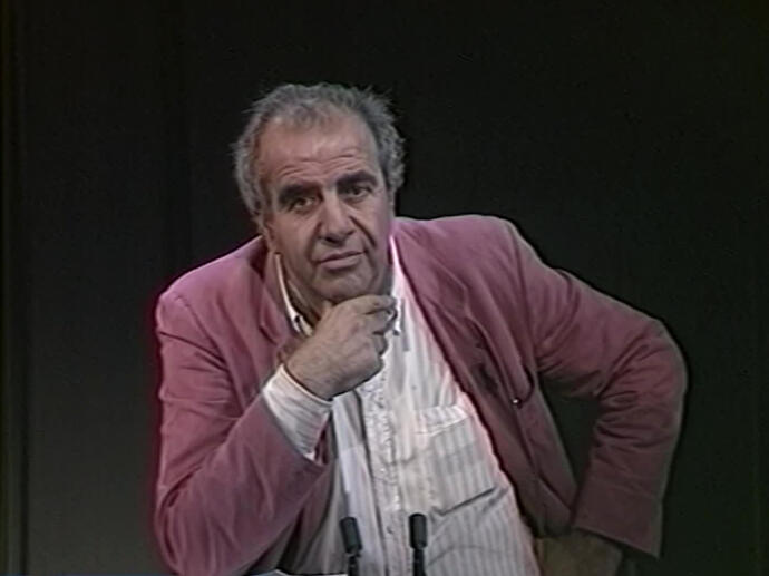 1990 : Roland Castro dénonce la ghettoïsation des banlieues comme le ...