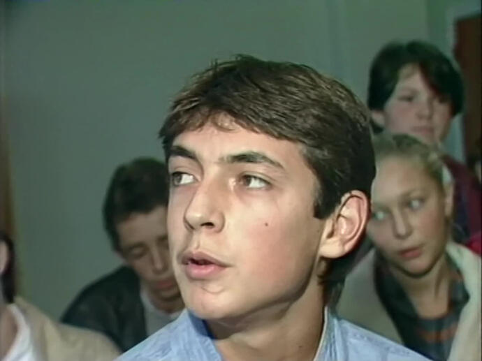 1984 : les premières expériences de collégiens en stage en entreprise | INA