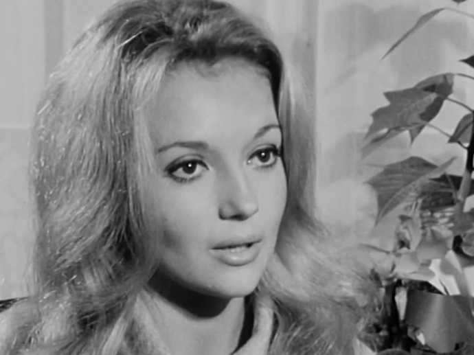 Caroline Cellier à propos de sa carrière | INA