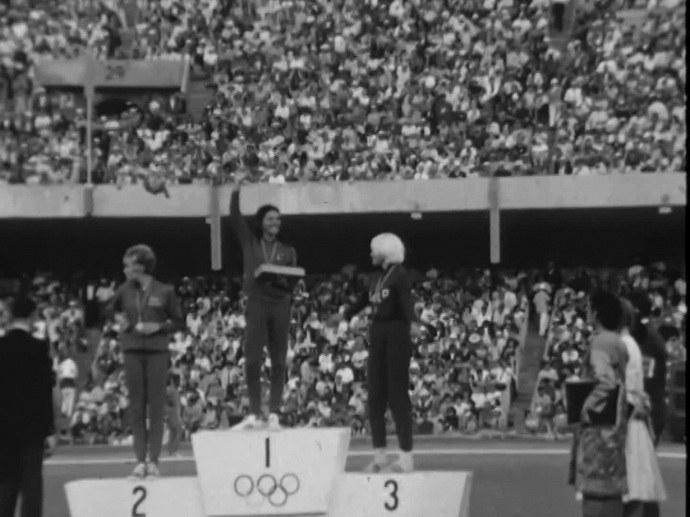Interview de Colette Besson championne olympique du 400 mètres | INA