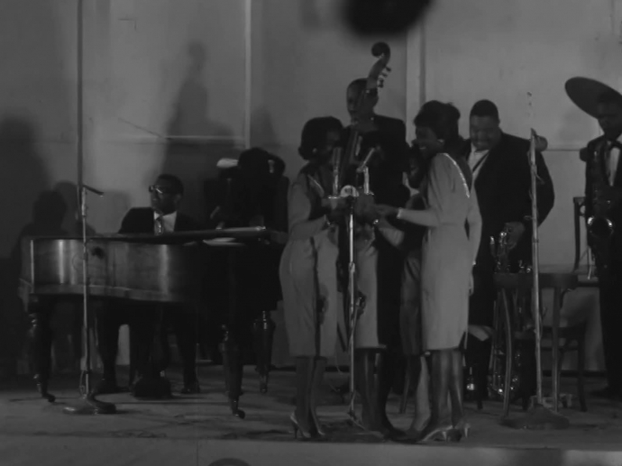 Ray Charles et les Raelettes "Sticks and stones" | INA