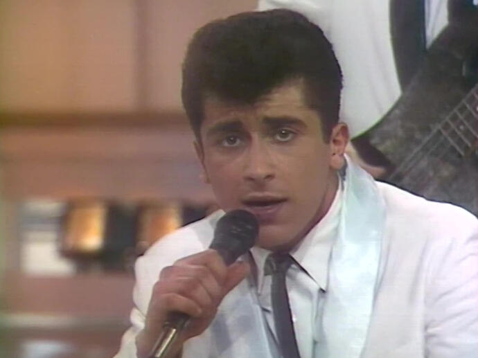 Le groupe Les Forbans "Chante" | INA