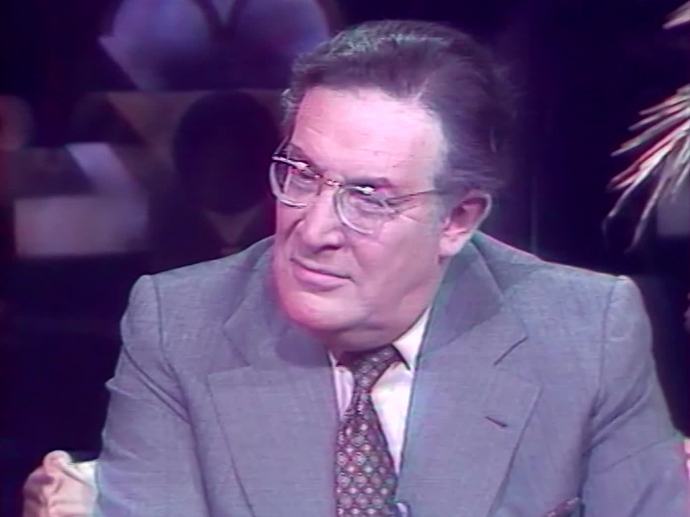 1977, Léon Zitrone : "je ne passe pas ma vie à regarder mon nombril" | INA