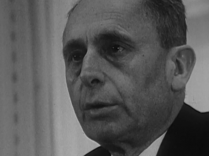 Jacques FAUVET à propos des spécificités du journal "Le Monde" | INA