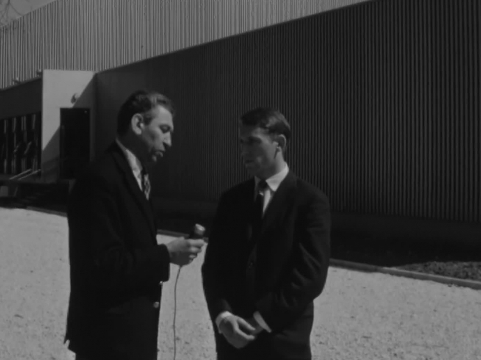 Interview d'Alain Calmat, champion du monde de patinage artistique | INA