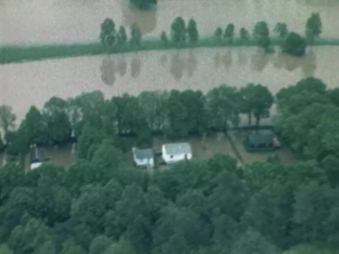 Redon : images aériennes inondations | INA