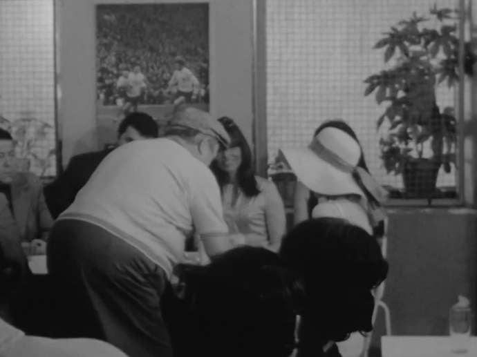 Tournage de "La grande java" à Marseille | INA